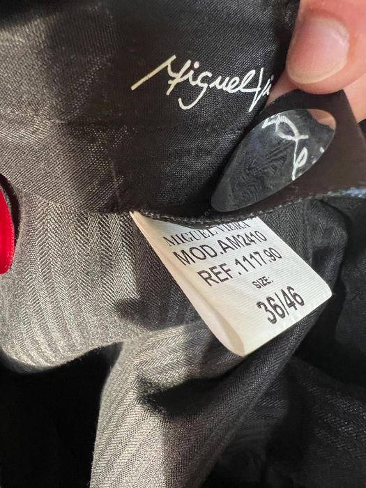 Fato Miguel Vieira em bom estado Lordelo Do Ouro E Massarelos • OLX.pt