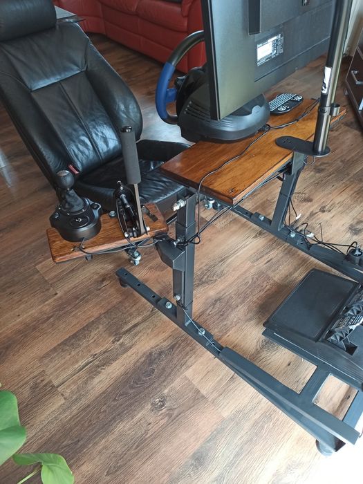 Stanowisko do SIMRACINGU + fotel + uchwyt na monitor - Sim Racing ...