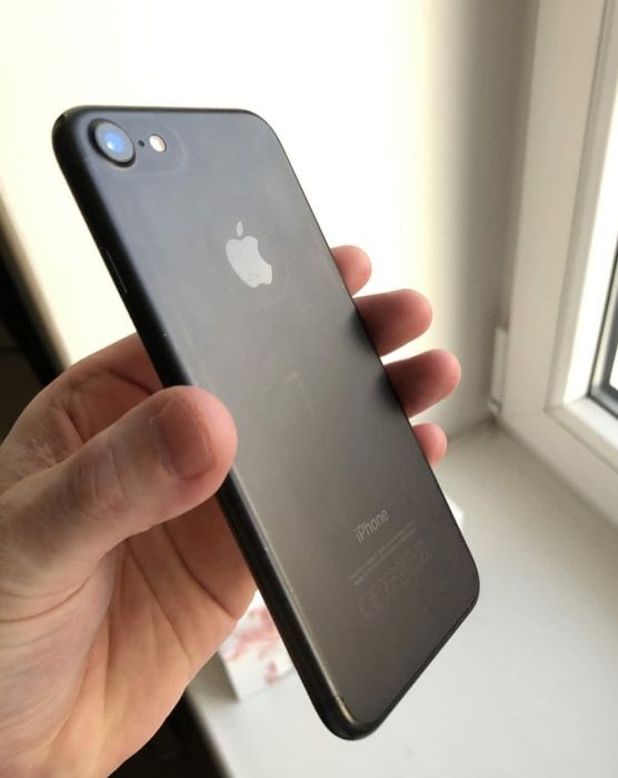 Айфон 7 на 32 гб: 1 800 грн. - Мобільні телефони / смартфони Калинівка на Olx