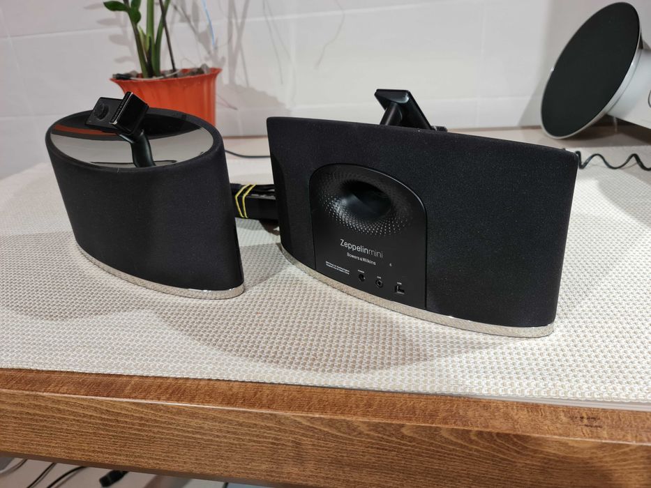 Акустика Bowers & Wilkins Zeppelin Mini: 2 850 грн. - Акустичні системи ...