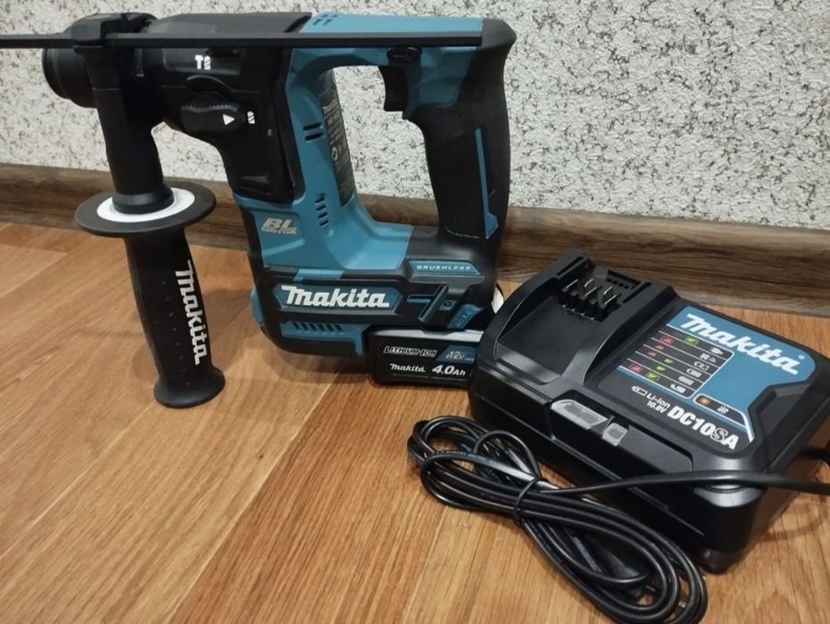 Аккумуляторный перфоратор Makita HR166D: 6 850 грн. - Электроинструмент Шостка на Olx