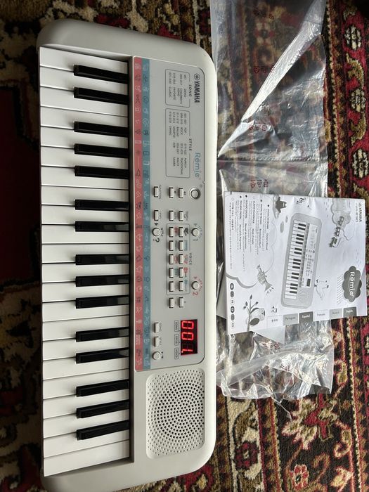 Синтезатор YAMAHA PSS-E30 Remie: 3 000 грн. - Синтезатори Львів на Olx