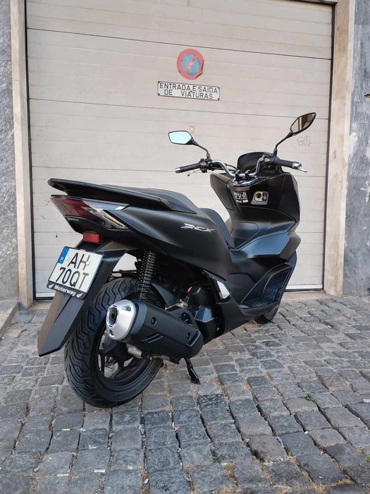 Honda PCX 125cc Pontinha E Famões • OLX.pt