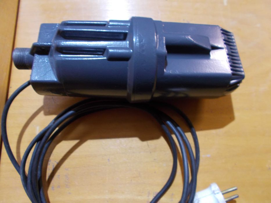 Насос вибрационный водолей: 1 000 грн. - Автонасоси, компресори ...