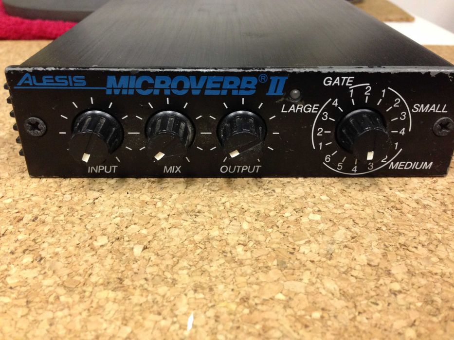 Material de estúdio - AKAI / Alesis / DBX / Monacor/ Simms Watts Campo ...