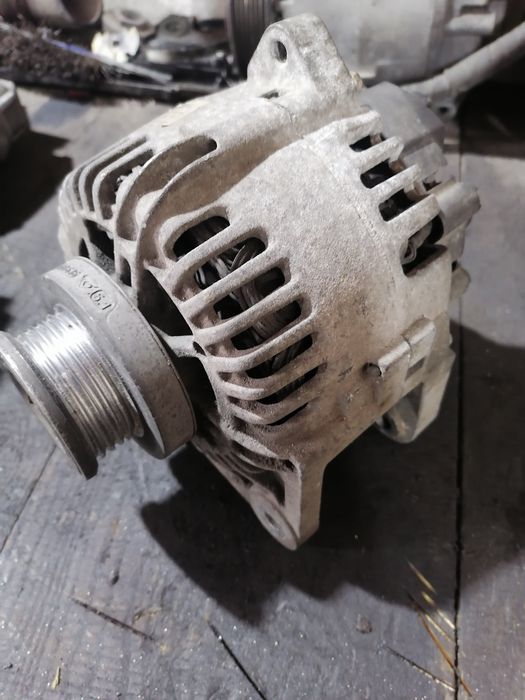 Alternator Valeo Renault 110A Książenice • OLX.pl