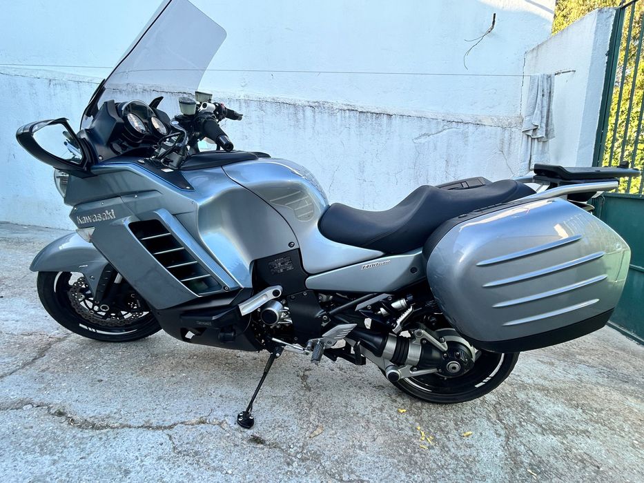 Kawasaki GTR 1400 Beja (Santiago Maior E São João Baptista) • OLX.pt