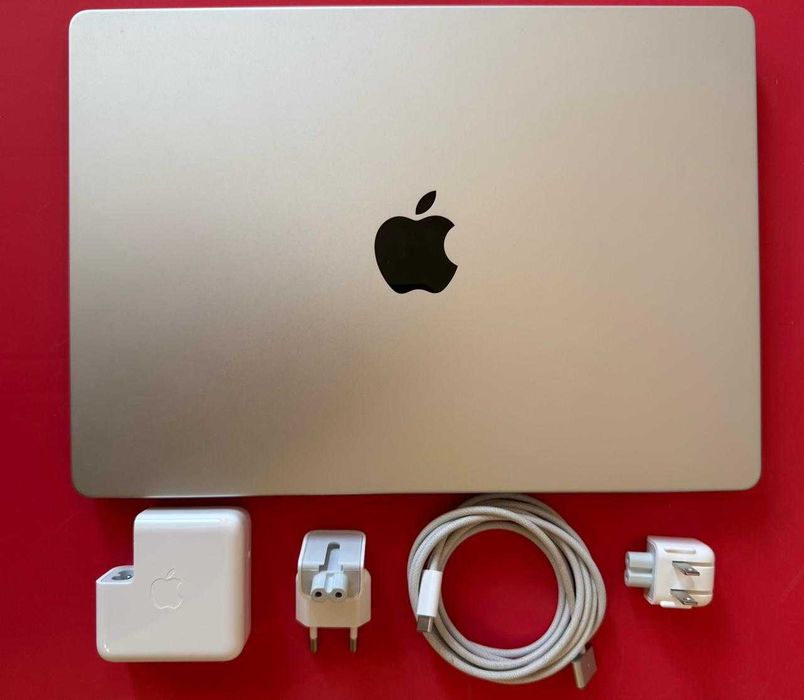 MacBook Pro 14" M4 (2024) 16/512GB Silver | Стан нового + Чохол: 47 999 ...