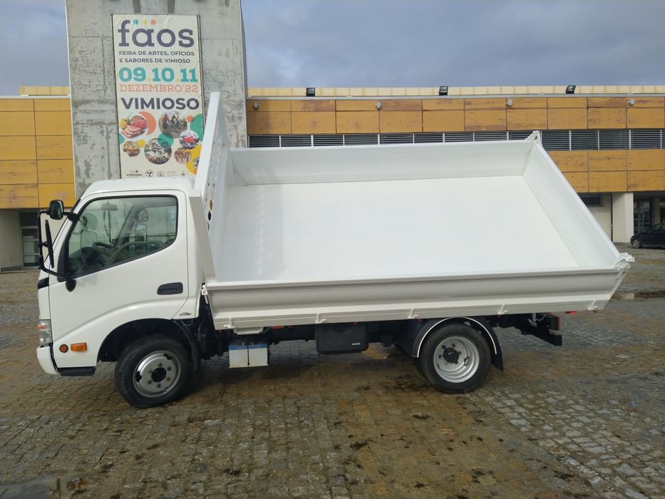 Toyota Dyna [M35.33] 3.0L (D-4D) 144HP (Tri-Basculante) HARDOX 450 Azambuja • OLX Portugal