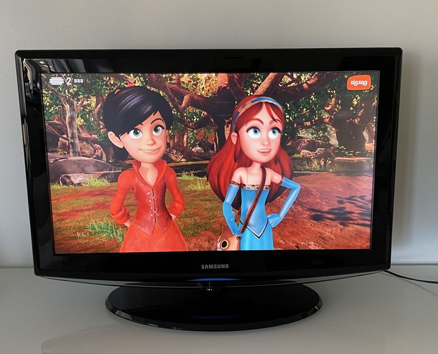 LCD TV Samsung 32” Carcavelos E Parede • OLX.pt