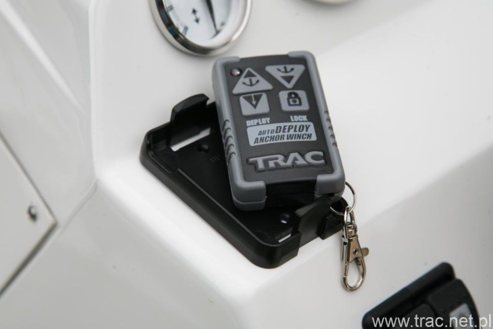 Winda kotwiczna Track elektryczna na pilota do łodzi Track Angler 30 ...