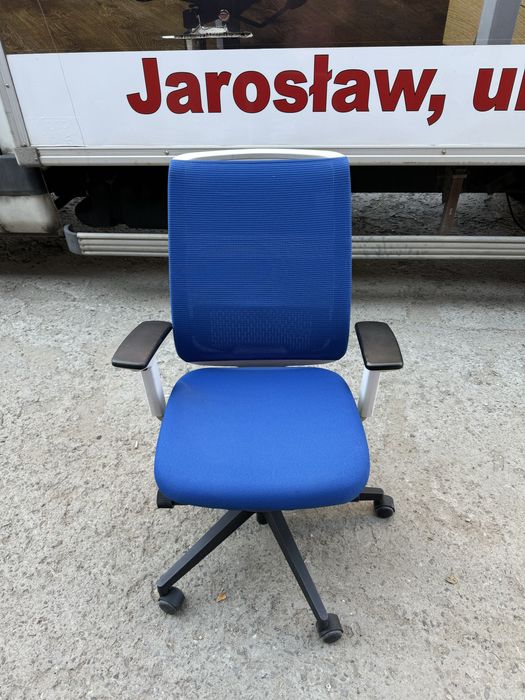 Fotel biurowy obrotowy firmy Steelcase - używane meble biurowe Jarosław ...
