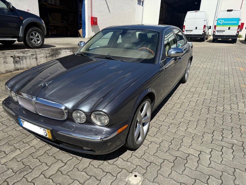 Jaguar XJ X350 2.7 Coimbra (Sé Nova, Santa Cruz, Almedina E São Bartolomeu) • OLX.pt