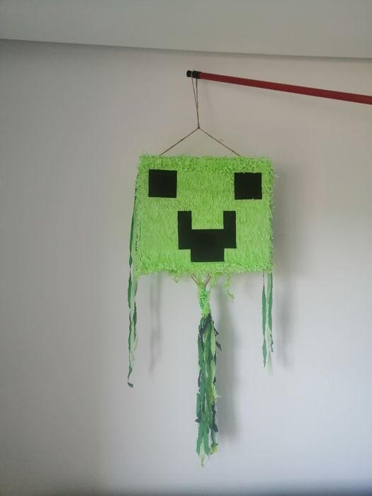 Pinhata da personagem Criper do Minecraft Águas Livres • OLX.pt