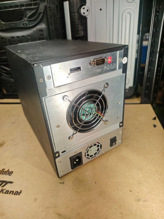 Serwer NAS Obudowa 4 Zatoki Hot Swap LCD Sprawny Backup Dane Legnica ...