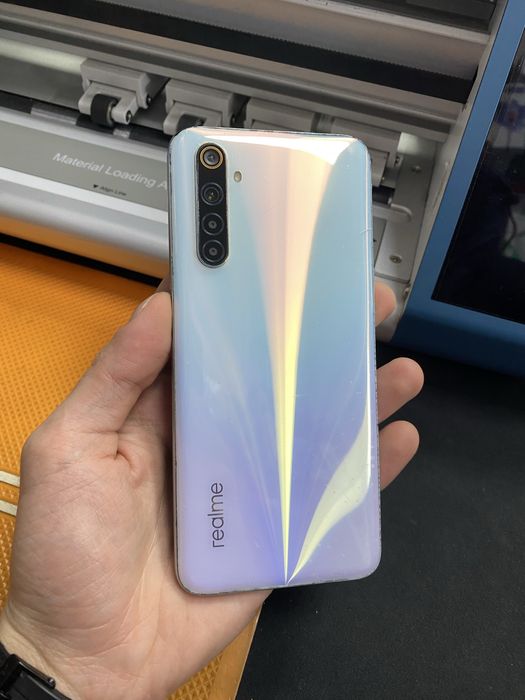 Oppo Realme 6 4/128. Гарантия от магазина: 3 200 грн. - Мобільні ...