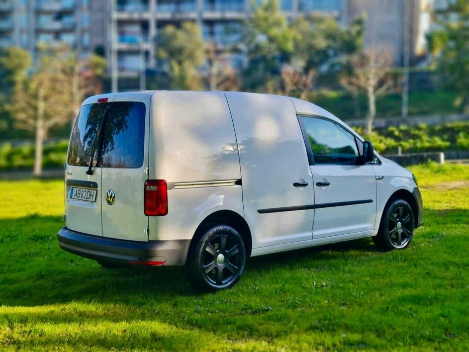 Volkswagen Caddy 2.0 Tdi NACIONAL IVA DEDUTÍVEL Alpendorada, Várzea E ...
