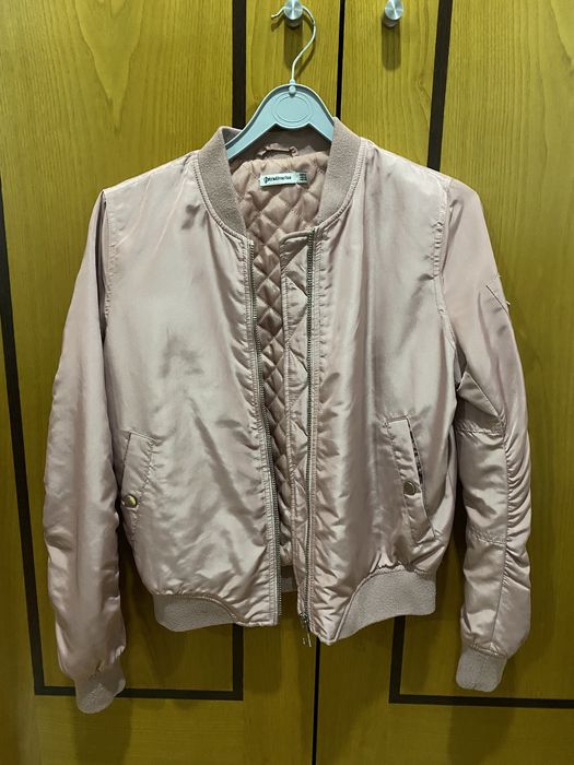 Bomber jacket cor de rosa Vila Nova De Famalicão E Calendário • OLX ...