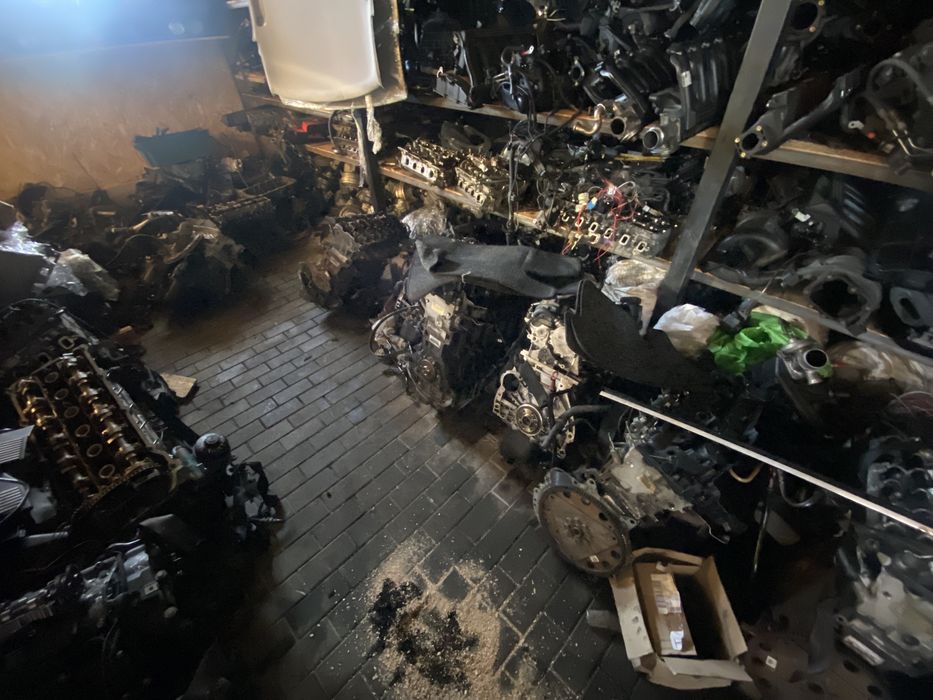 Двигун Мотор BMW E36 E38 E39 E46 E53 E60 E61 E65 E66 E70 E71 E90 E91: 500 $ - Двигуни у зборі ...