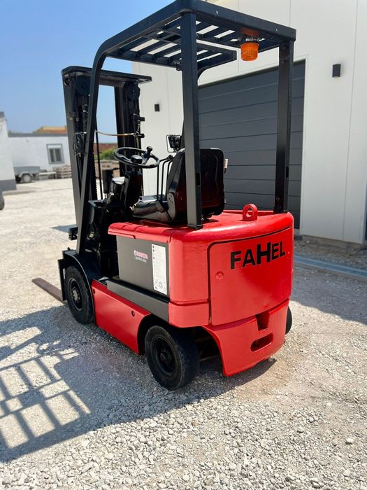 Empilhador Fahel 15 triplex Miragaia E Marteleira • OLX.pt