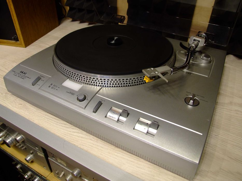 Програвач вініла Akai AP-D40. DIRECT DRIVE. FULL AUTOMATIC. Наложеним ...