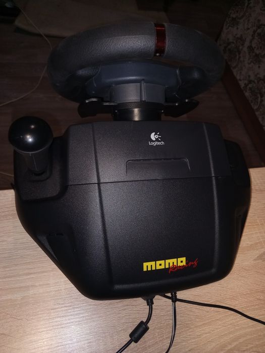 Ігровий руль LOGITECH MOMO RACING 900°: 3 099 грн. - Інші ігрові ...