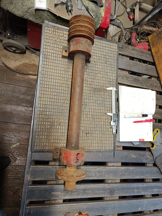 W14 solidny wał wałek piły pilarki przecinarki krajzegi Kuriany • OLX.pl