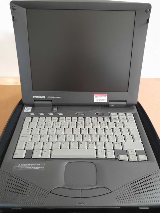 Compaq Armada 1700 - Coleção Sé, Santa Maria E Meixedo • OLX Portugal