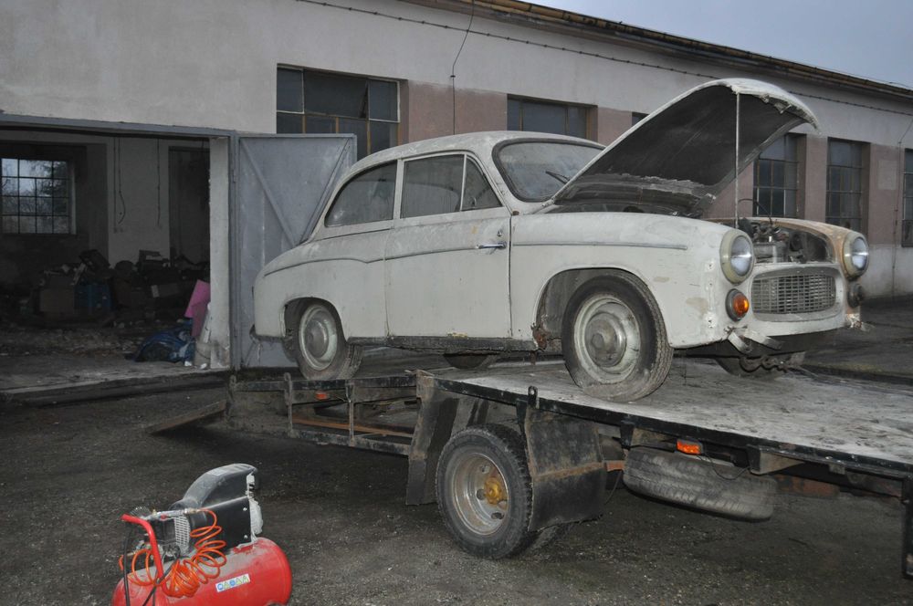 SYRENA 104 FSO WARSZAWA KUROŁAPKA 1970 znalezisko bez papierów +części ...