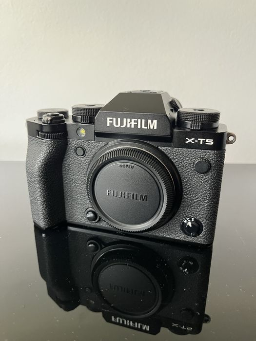 Fujifilm X-T5 body Algés, Linda-A-Velha E Cruz Quebrada-Dafundo • OLX.pt