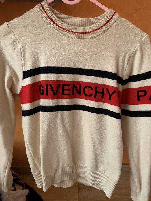 Светр Givenchy: 250 грн. - Светр Прилуки на Olx