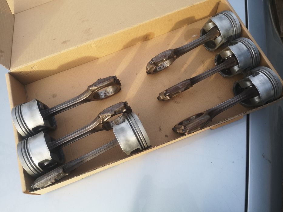 Поршни audi abc 2.6 100 80 c4 b4 b5 a6 a4 поршень блок шатуны 2,6 v6 ...