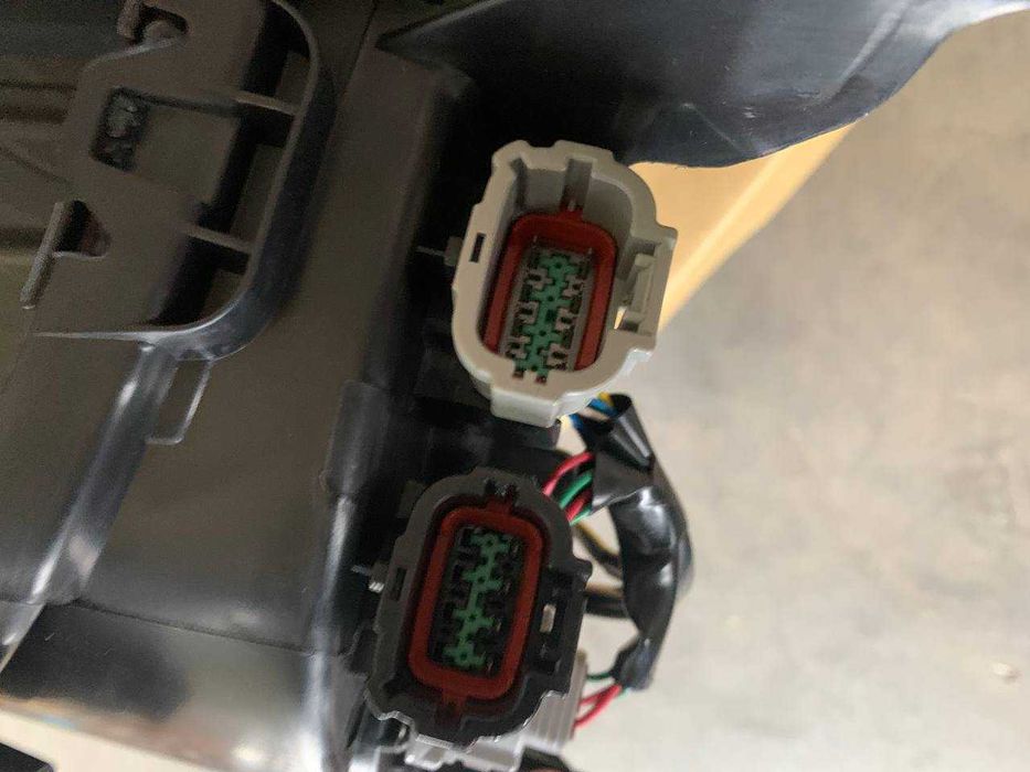 MITSUBISHI OUTLANDER Фари права, ліва, фари 2022 2023 2024: 399 ...