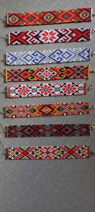 Браслет на руку з чеського бісеру 180 грн Витвори майстрів рукоділля Стрий на Olx