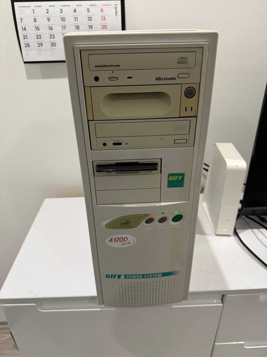 Amiga 1200 Gift Tower + CF + 1230 Elbox Tychy • OLX.pl