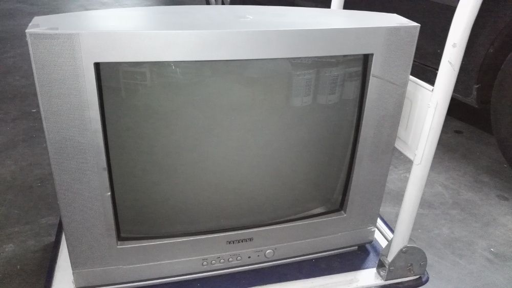 Televisão TV samsung 28 polegadas Odivelas • OLX Portugal