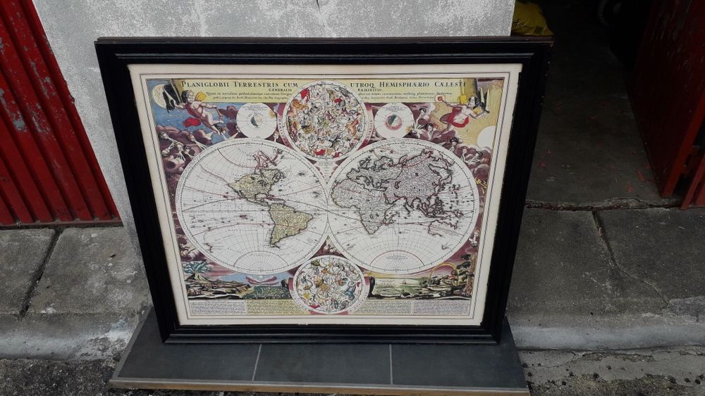 Quadro com Mapa Mundo Antigo Mafamude E Vilar Do Paraíso • OLX Portugal