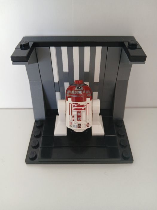 LEGO Star Wars - R4-P17 - sw0706 Wieliczka • OLX.pl
