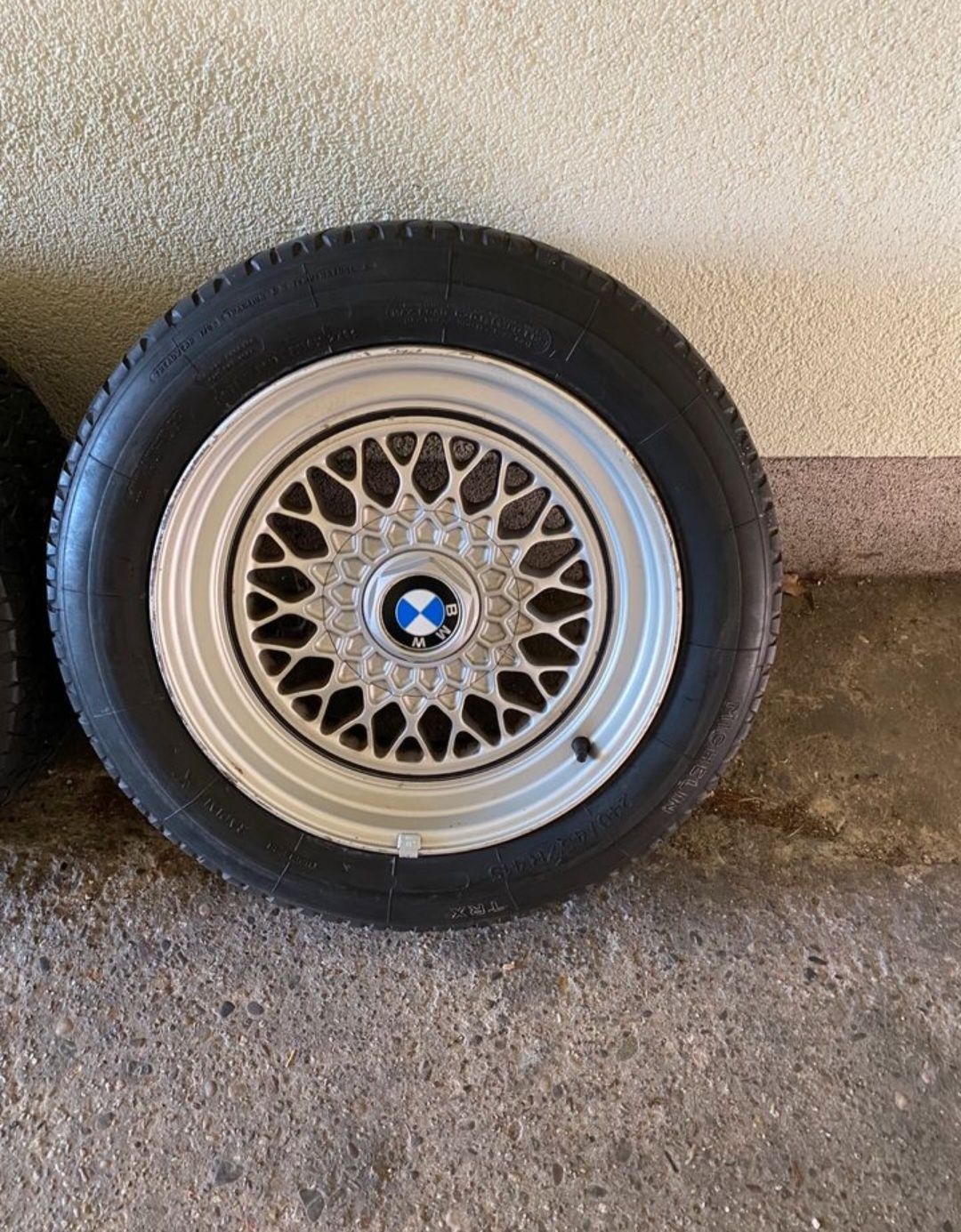 Комплект дисків на BMW класику: 100 грн. - Диски Липини на Olx