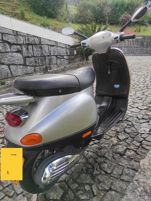 Vespa Piaggio ET2 Fafe • OLX.pt