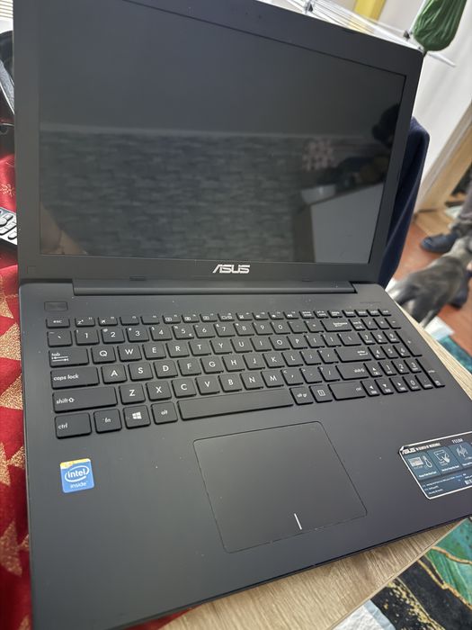 Laptop Asus F553M z napędem 15,6 cala Windows 10 Łódź Śródmieście • OLX.pl