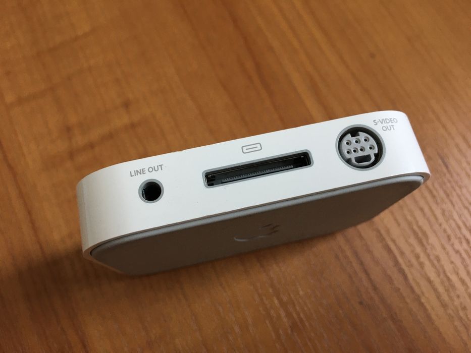 Apple iPod iPhone док станція 2003: 700 грн. - Mp3 плеєри Рівне на Olx