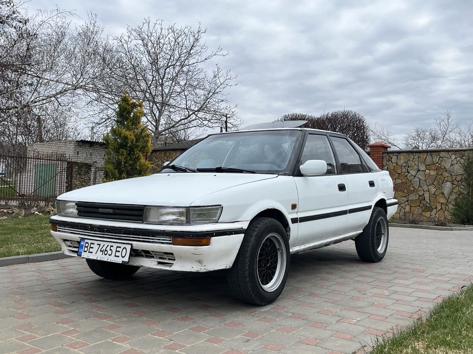 Toyota Corolla E90: 990 $ - Toyota Миколаїв на Olx