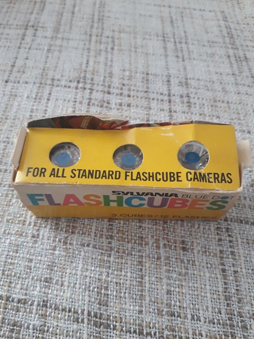 Flashcube Sylvania Blue Dot Jednorazowa lampa błyskowa foto PRL Bojano • OLX.pl