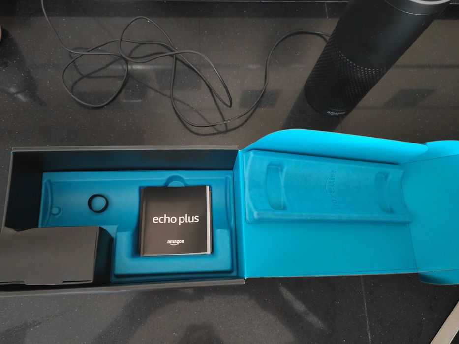 Coluna Inteligente Alexa Amazon Echo Plus, como nova Mina De Água • OLX.pt