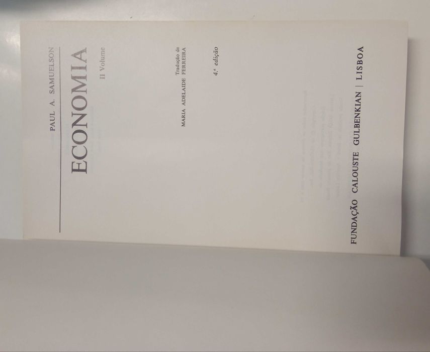 Economia, de Paul A. Samuelson Lamego (Almacave E Sé) • OLX Portugal