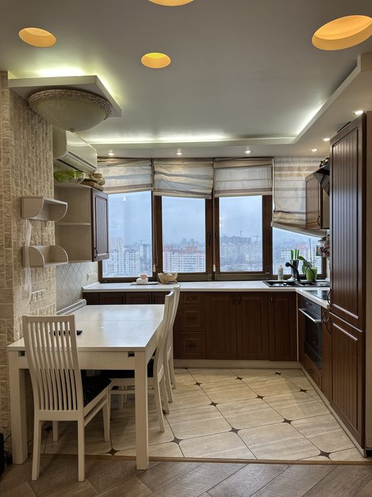 Оренда євро 2-кімнатної квартири, вул. Вишгородська, 45а/5: 15 000 грн ...