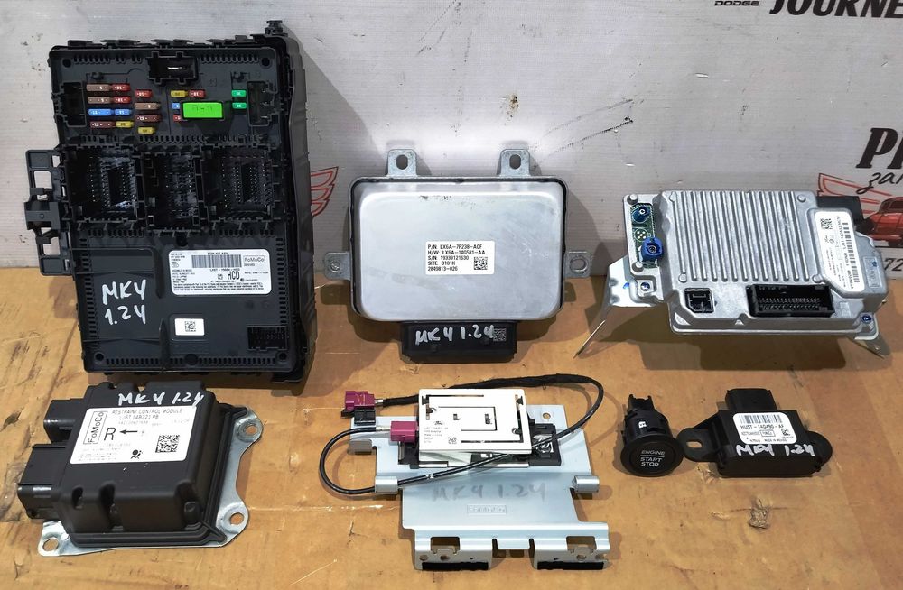 Блок навігації роздатки клімат BCM Ford Escape MK4 Форд Ескейп 2020 ...