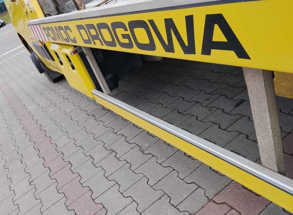 Pomoc drogowa 24h laweta holowanie transport pojazdów autolaweta Łódź ...