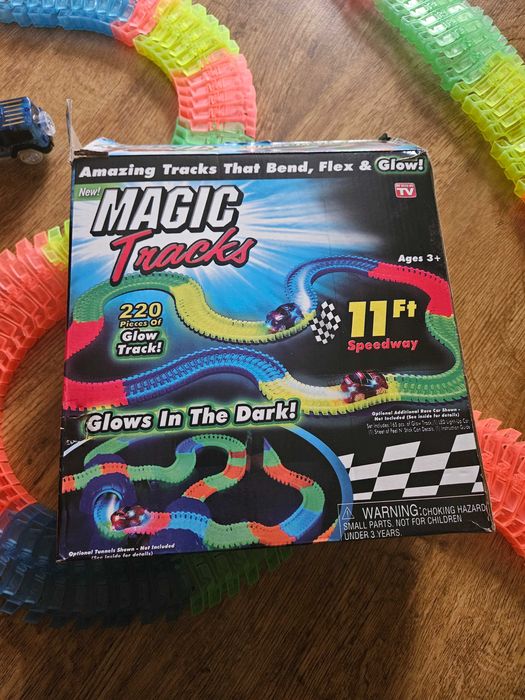 Magic tracks гнучка траса: 300 грн. - Машинки Київ на Olx